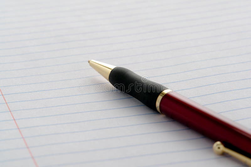 Pen Op Het Blad Van Het Document Van Het Notitieboekje Stock Afbeelding ...