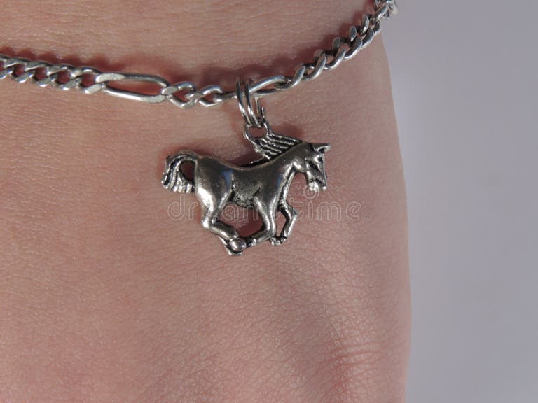 Pendente do cavalo foto de stock. Imagem de projeto, macro - 85532060