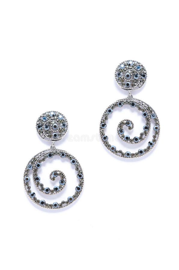 Pendientes Helicoidalmente Sobre Fondo Blanco Imagen de archivo ...