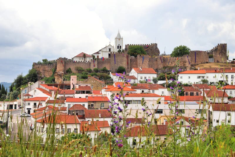 Castelo De Penela, Região De Beiras, Imagem de Stock - Imagem de igreja ...