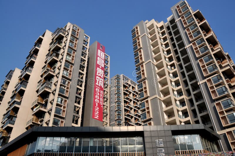 Pengzhou, China: Bldgs Luxuosos Modernos Do Apartamento. Imagem ...