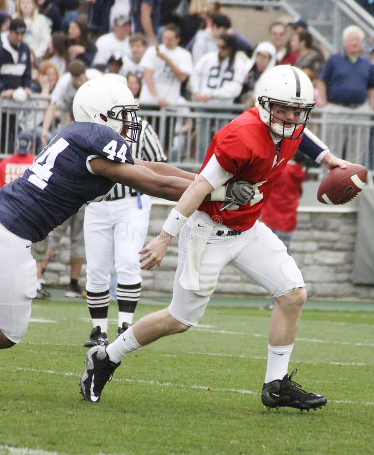 Penn State Quarterback Matthew McGloin Editorial Image - Image of field ...