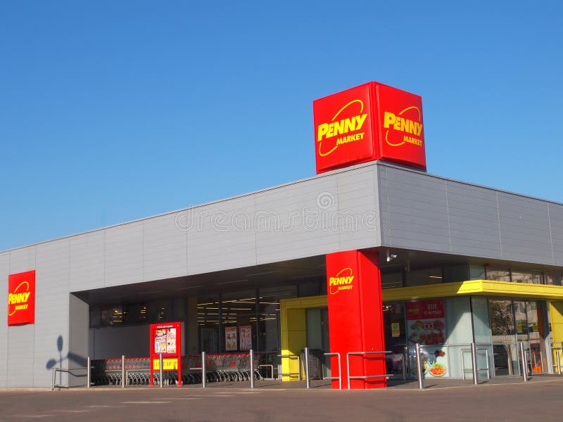 Pennymarkt redaktionelles stockfoto. Bild von pennymarkt - 53616963