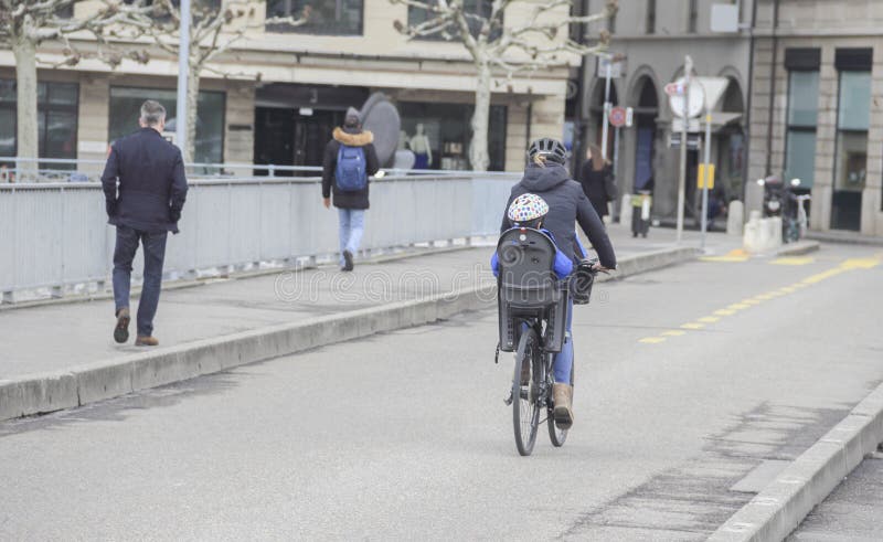 People on the Bergues Bridge in Geneva Editorial Stock Image - Image of ...