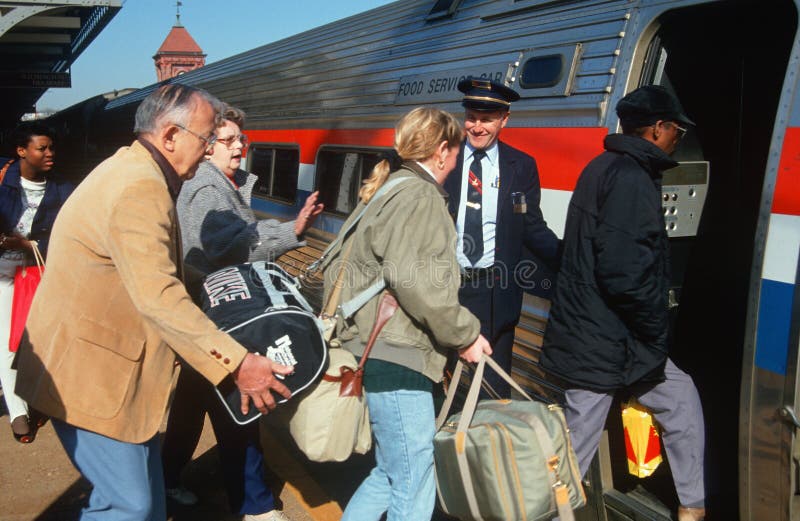 People Boarding Amtrak Train Editorial Stock Photo - Image of ...