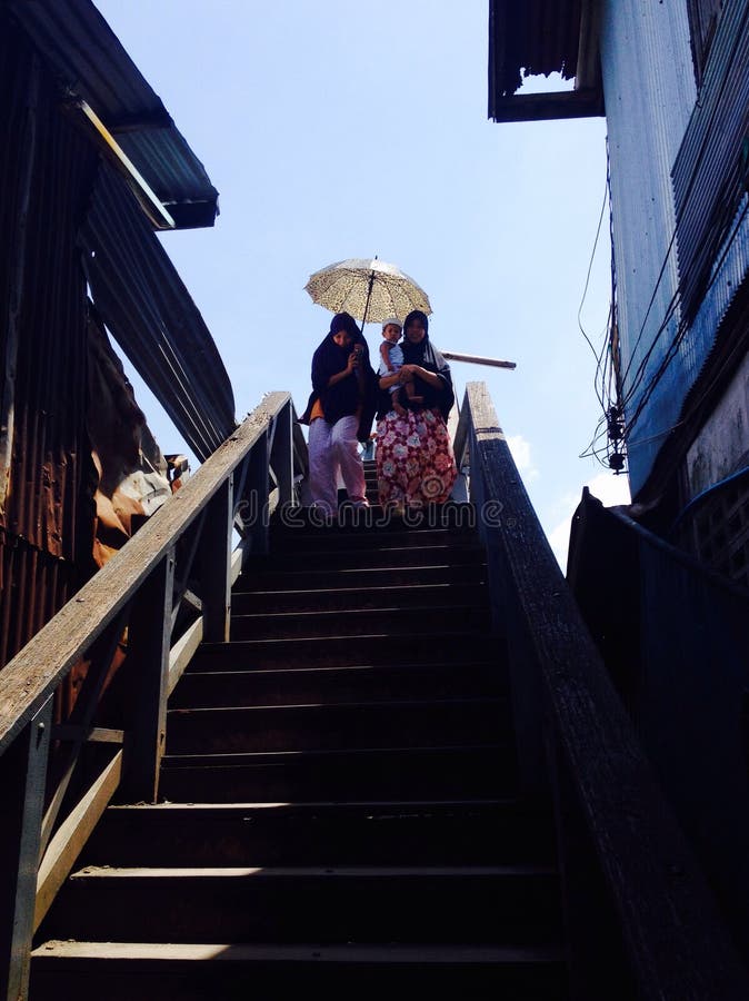 People on bridge editorial photography. Image of people - 135343752