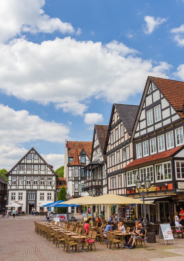 People at a Cafe on the Central Market Square of Rinteln Editorial ...