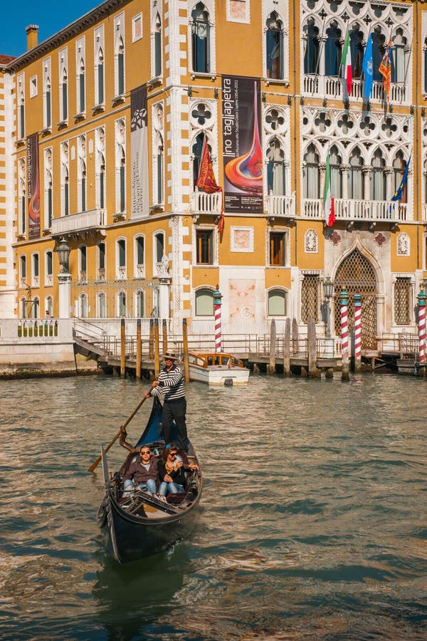 People on Chanels of Venice, Italy Editorial Stock Image - Image of ...