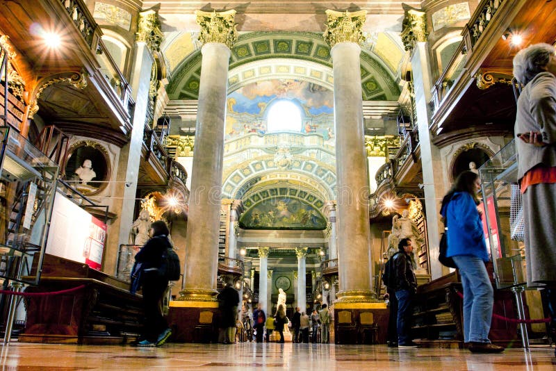 People Consider the Exposure in the Old Library Editorial Photography ...