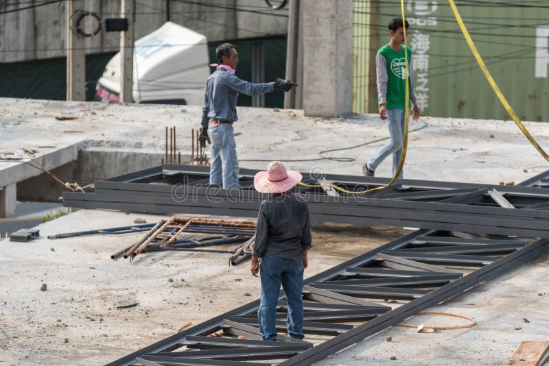 People Construction Worker at Construction Site Editorial Image - Image ...