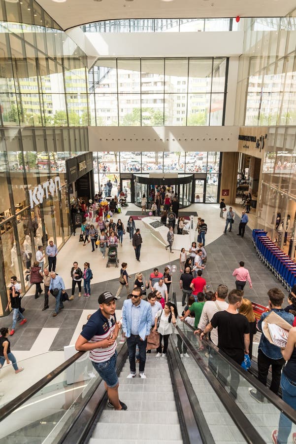People Crowd on Escalators in Luxury Shopping Mall Editorial Photo ...