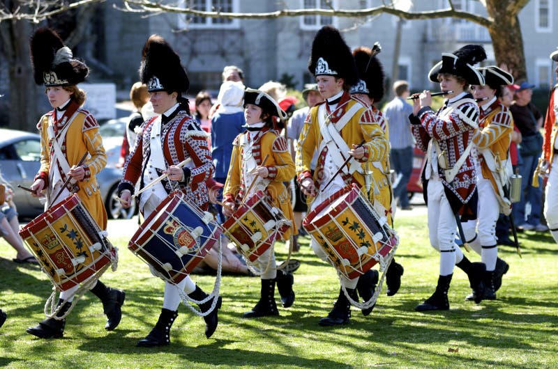 Marching British Redcoats editorial stock photo. Image of britain - 8858328
