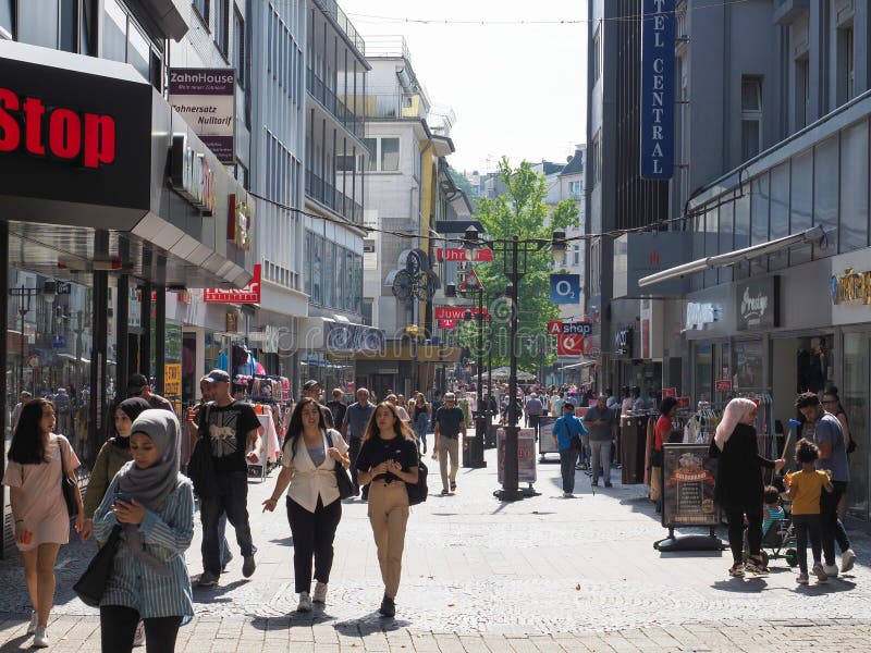People in Duesseldorf City Centre Editorial Photography - Image of ...