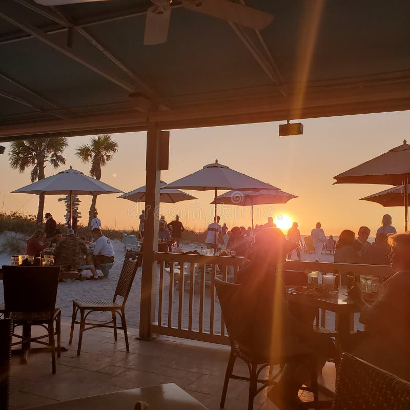 People Eating on the Beach in Florida Editorial Photo - Image of rest ...
