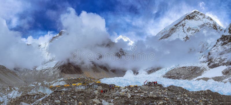 People at Everest Base Camp, 5,364 Metres 17,598 Ft . Stock Photo ...