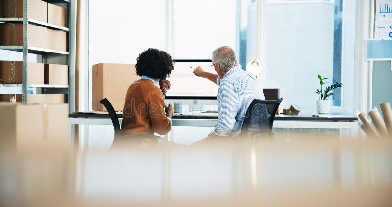 People, Explain and Computer for Distribution in Office of Schedule ...