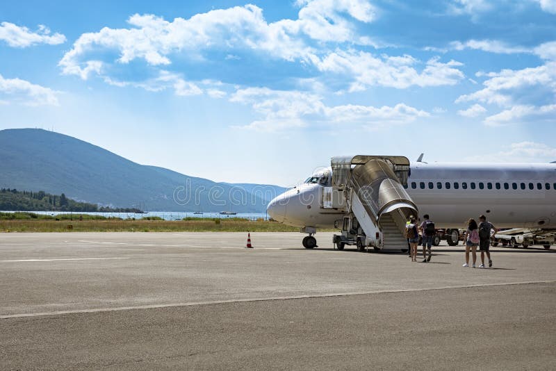 People Go on Boarding a Plane Editorial Photography - Image of airline ...