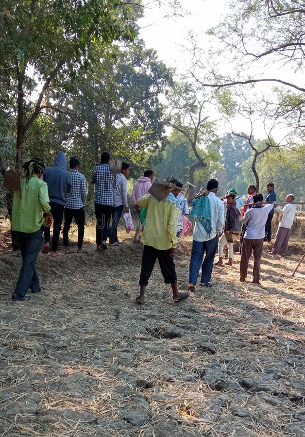 Shovel Farmers of Indian Group of Successful Progressive Farmers ...