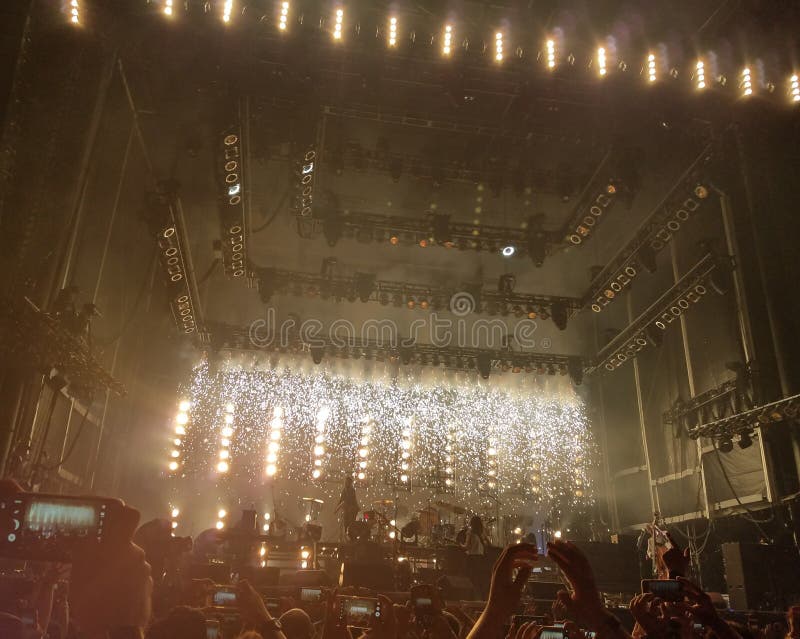 People In Concert Picture. Image: 83075376