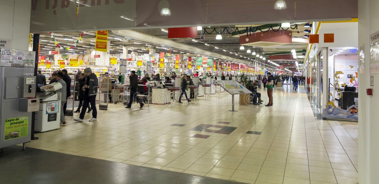 Tesco Store at Night editorial photo. Image of express - 22723576