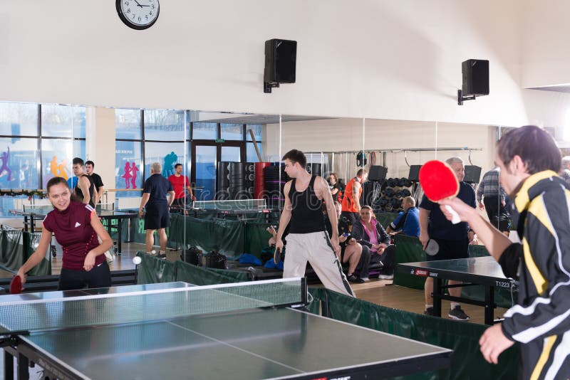 People playing ping pong editorial photo. Image of healthy - 61337301