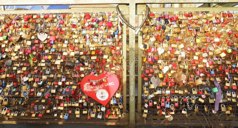 Lock of Love editorial image. Image of symbol, people - 112543685