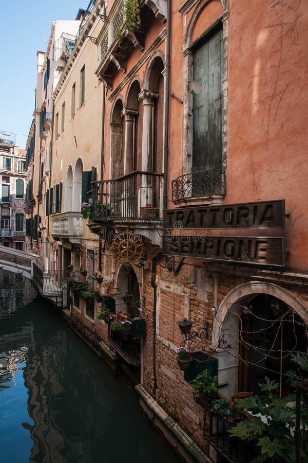 People on the Streets of Venice, Italy Editorial Stock Photo - Image of ...
