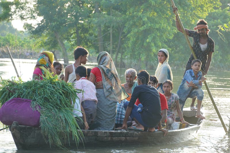 The People are Traveling the Boat Editorial Photography - Image of ...