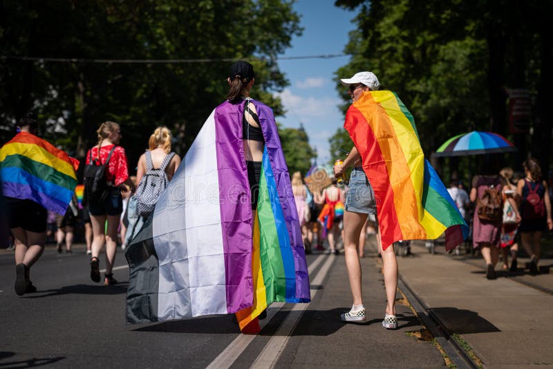 People at Vienna Pride on Wiener Ringstrasse Editorial Photography ...