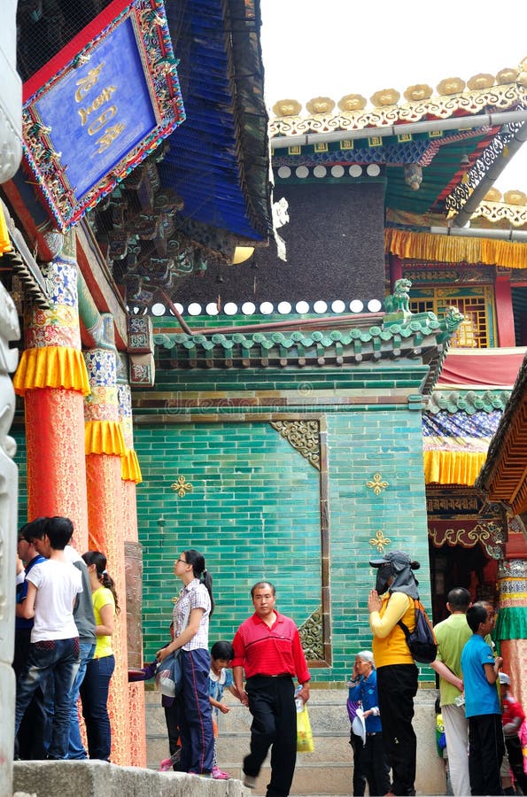 People Visiting Taer Temple Editorial Photography - Image of ...