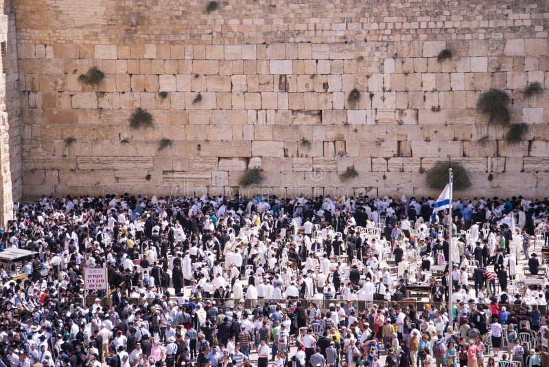 People at the Wailing Wall editorial photo. Image of destinations ...