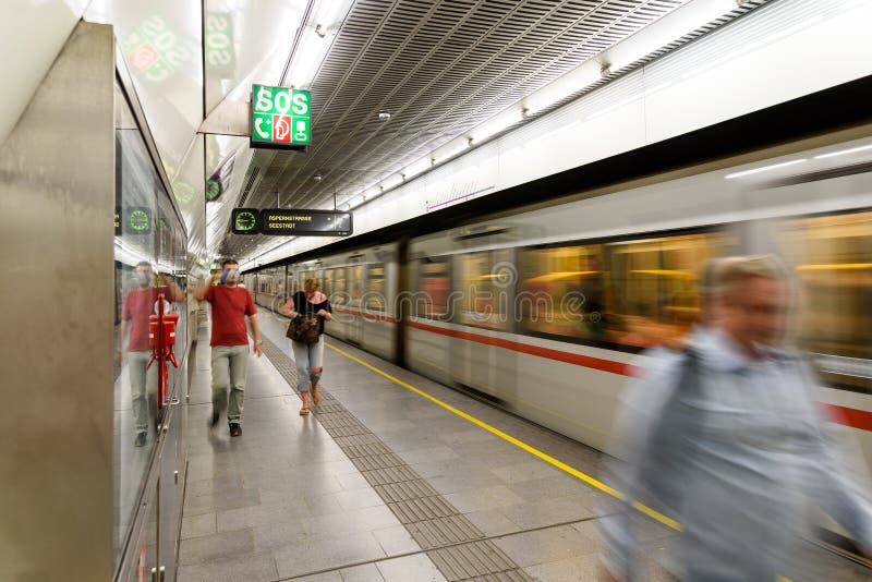 People Waiting for Train in Subway Station in Downtown Vienna Editorial ...