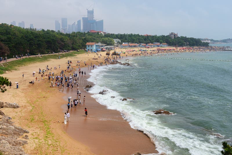 Beach in Qingdao editorial stock photo. Image of island - 145572613