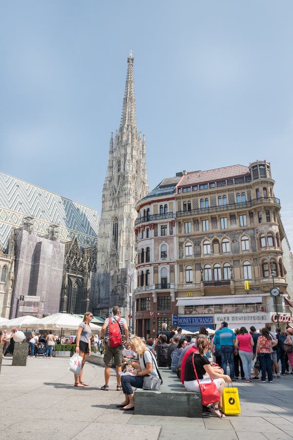 People walking in Vienna editorial photo. Image of lifestyle - 62309711