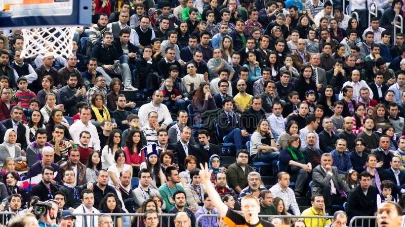 People Watching Competition Editorial Photography - Image of adult ...