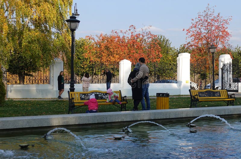 People on a Weekend Walk. Scene in the Park Editorial Stock Image ...