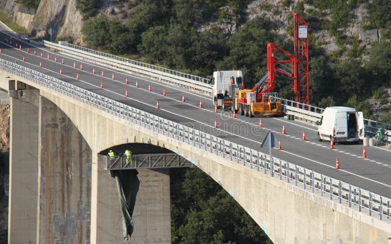 People Working on the Bridge Editorial Photo - Image of infrastructure ...