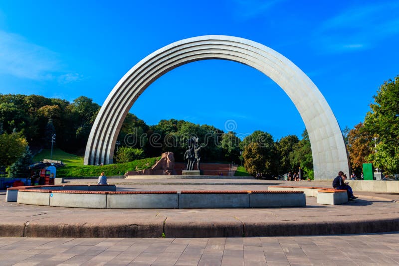Peoples` Friendship Arch in Kiev, Ukraine Editorial Photo - Image of ...