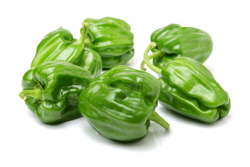 Peperone dolce verde immagine stock. Immagine di ingrediente - 102998871