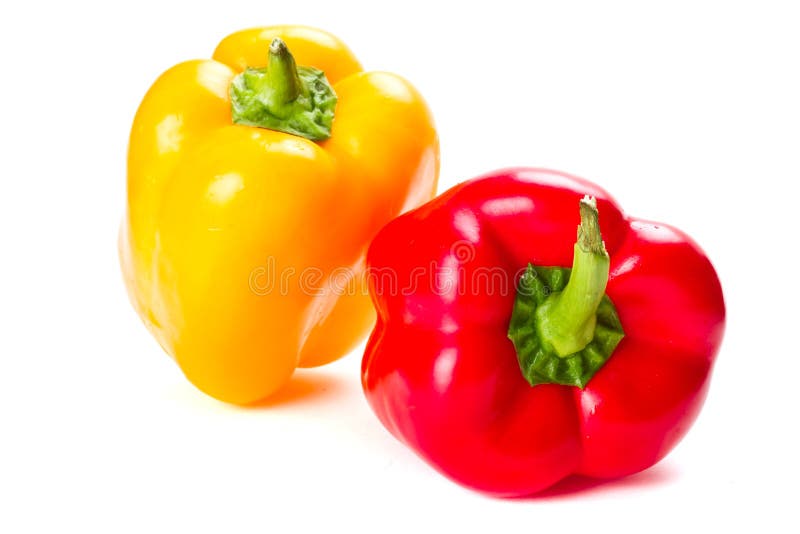 Peperoni rossi e gialli immagine stock. Immagine di salute - 25113233