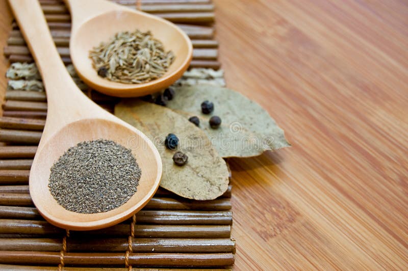 Pepper, bay leaf and cumin stock image. Image of aromatic - 18966137