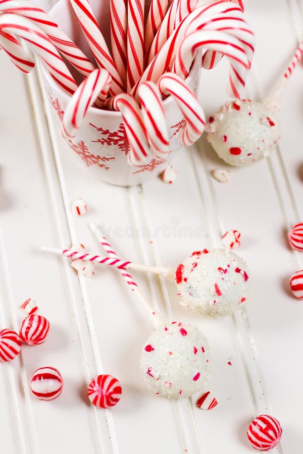 Peppermint Chocolate Cake Pops Stock Image - Image of pastry, small ...