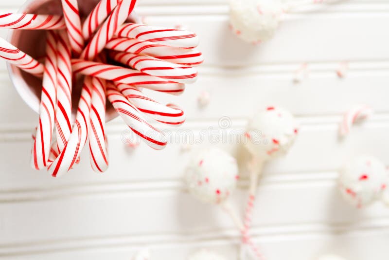 Peppermint Chocolate Cake Pops Stock Photo - Image of sweets, round ...