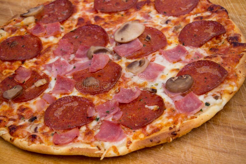 Pepperoni And Ham Pizza Stock Photo - Image: 34164390