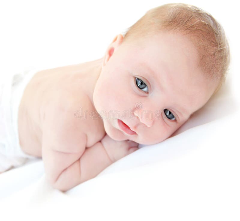 Pequeño Bebé Que Miente En La Cama Imagen de archivo - Imagen de bebés ...