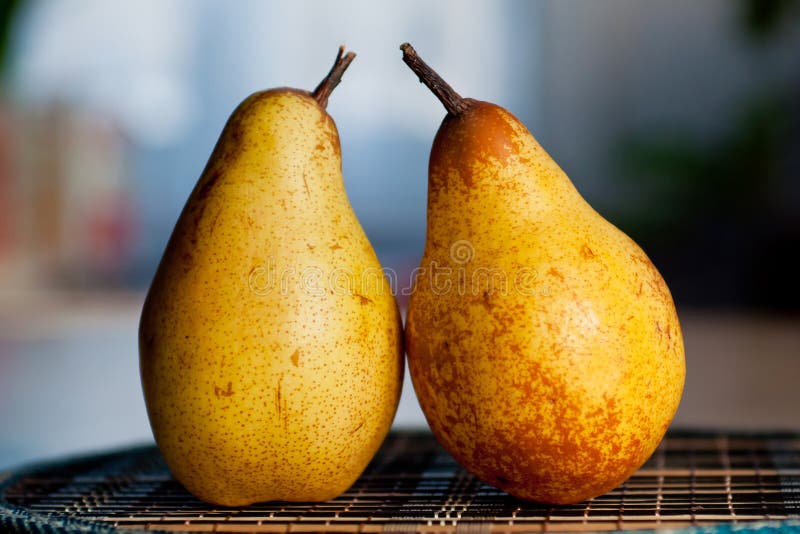 Peras na tabela. foto de stock. Imagem de nave, pera - 24077916