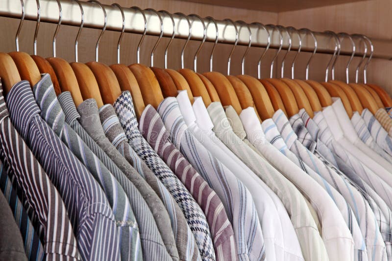 Percha de ropa imagen de archivo. Imagen de colgante - 15323013