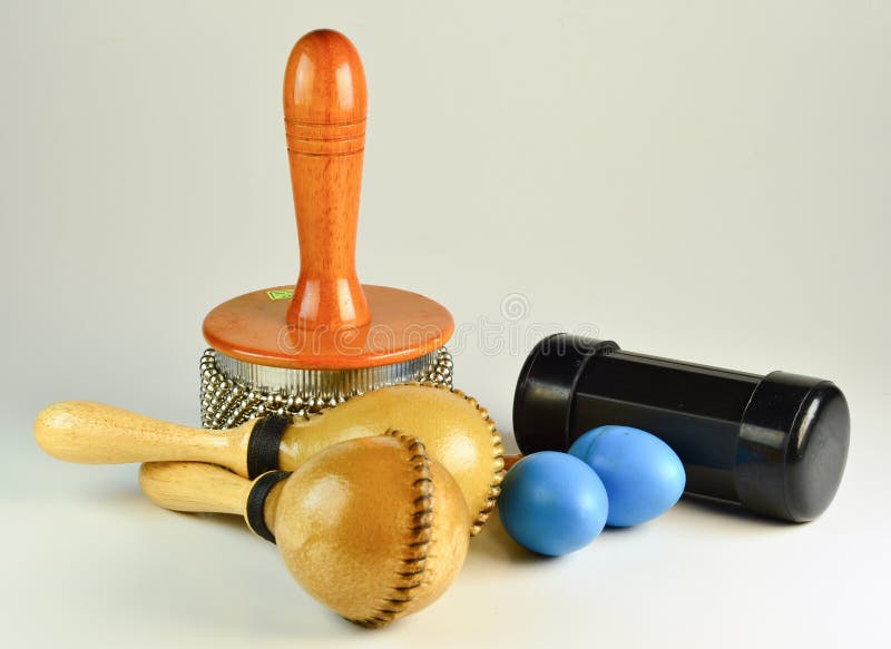 Insieme di percussione immagine stock. Immagine di legno - 46032199