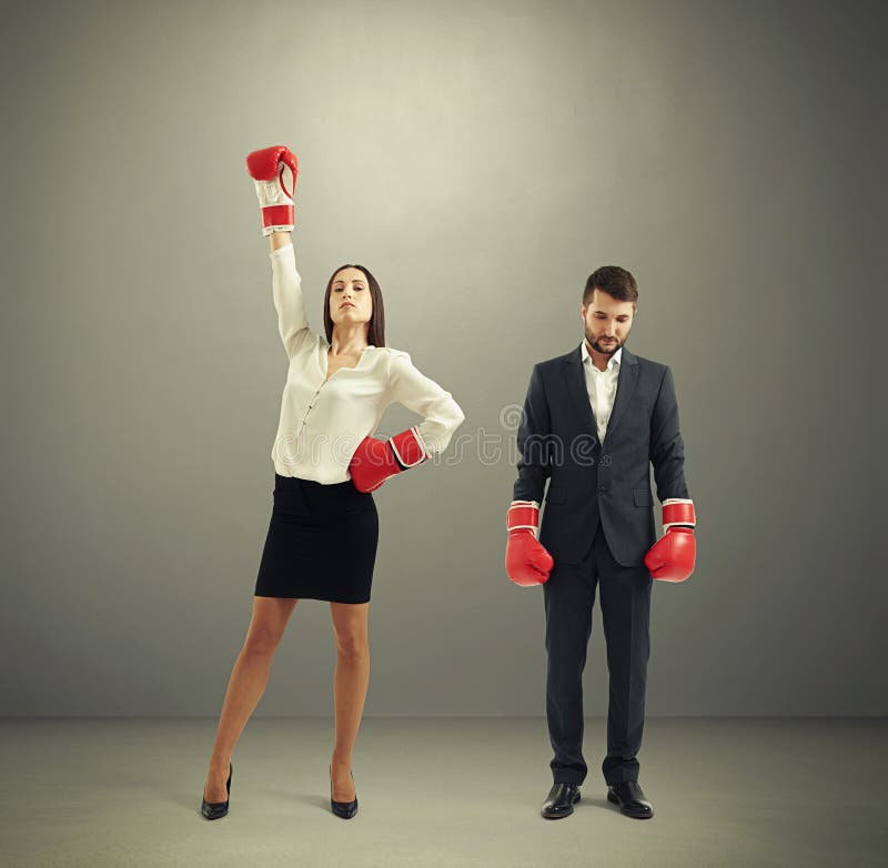 Symbole Perdant Ou Gagnant. L'homme D'affaires Change Les Cubes Et ...