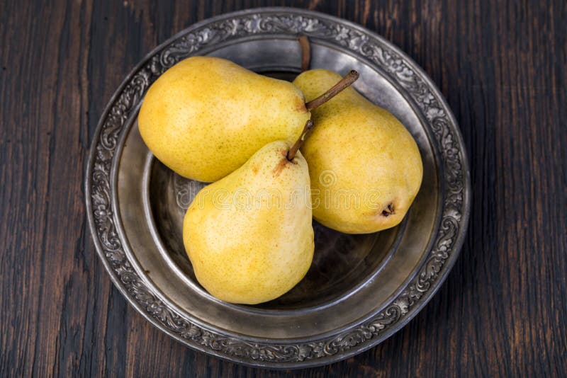 Peren stock afbeelding. Image of vers, peer, voeding - 104610047